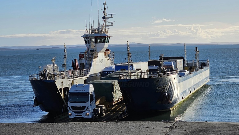 Bajó el valor del precio del cruce barcaza - La Contratapa TDF
